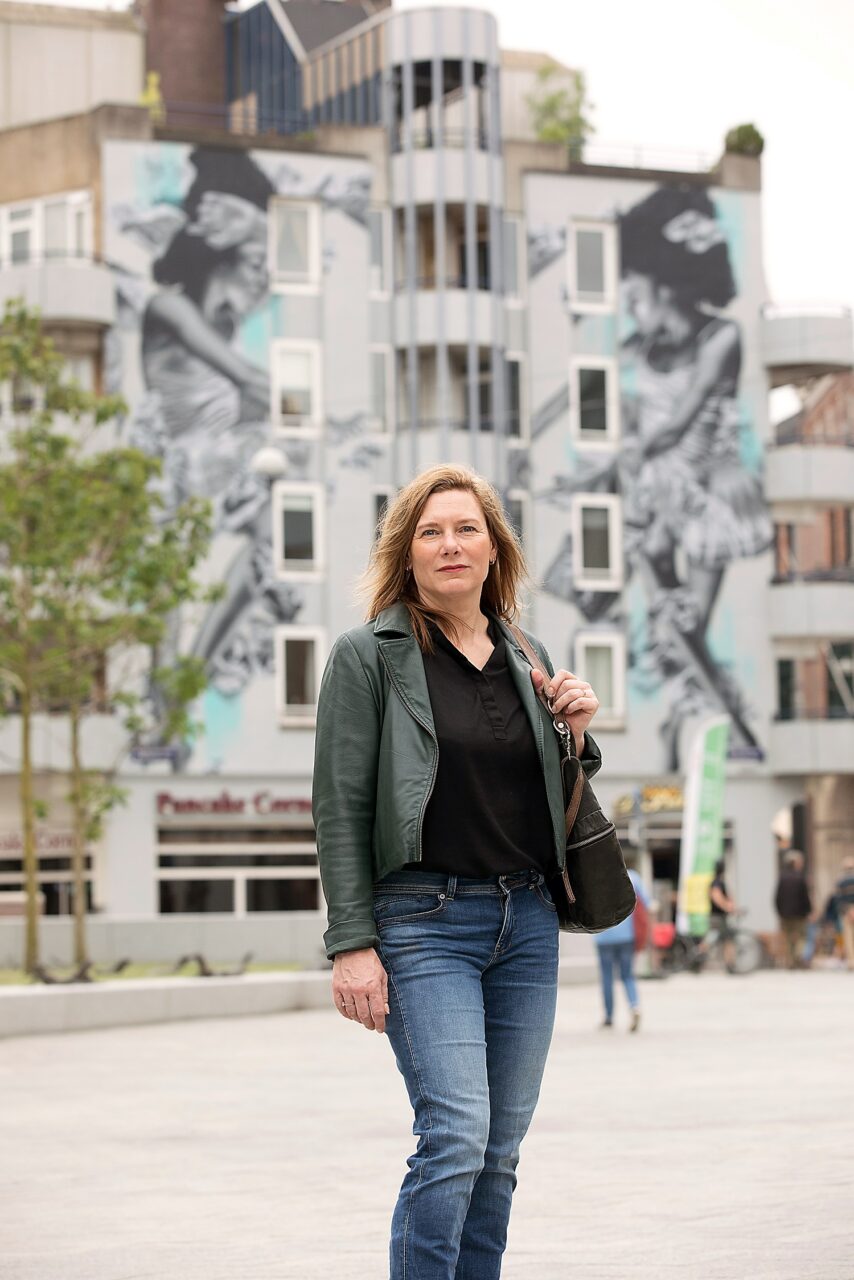 Anna Timmerman: "Vrede vraagt zoveel meer lef dan oorlog" - Nieuw Wij