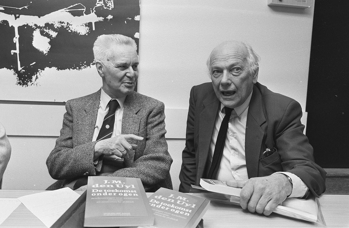 Tinbergen, een econoom die vrede zocht in zijn modellen - Nieuw Wij