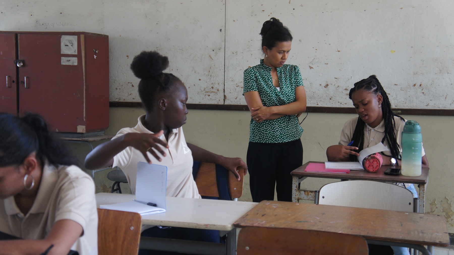 Lerarentekort nekt onderwijsontwikkeling Suriname - Nieuw Wij